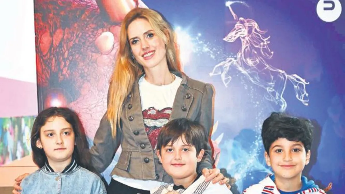 Dev kuklalar çocuklar için geldi - Son Dakika Magazin Haberleri